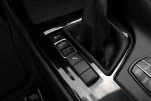 Black BMW X1 2016 in Jelgava, with an engine capacity of 2.00 L and mileage of 235 thousand km for 13850 €, photo 16 on AUTOMOTO.COM.LV
