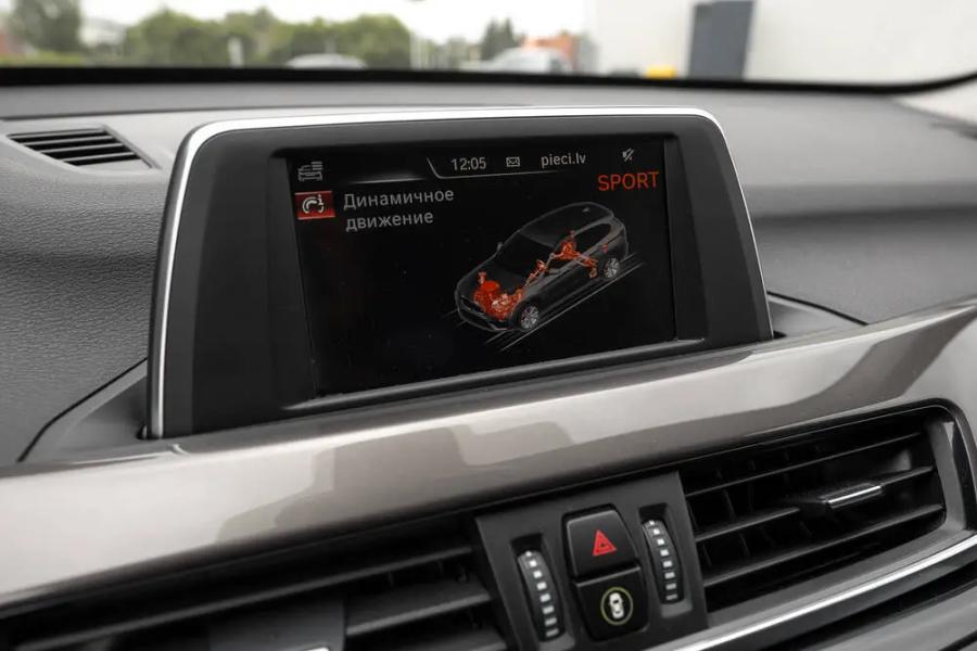 Black BMW X1 2016 in Jelgava, with an engine capacity of 2.00 L and mileage of 235 thousand km for 13850 €, photo 19 on AUTOMOTO.COM.LV
