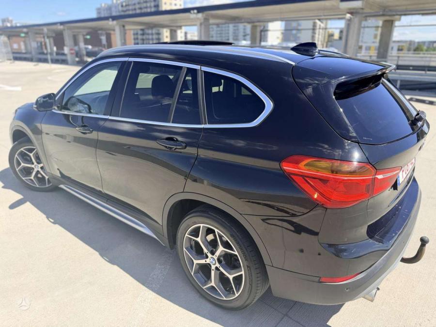 Black BMW X1 2016 in Vilnius, with an engine capacity of 2.00 L and mileage of 214 thousand km for 10600 €, photo 30 on AUTOMOTO.COM.LV