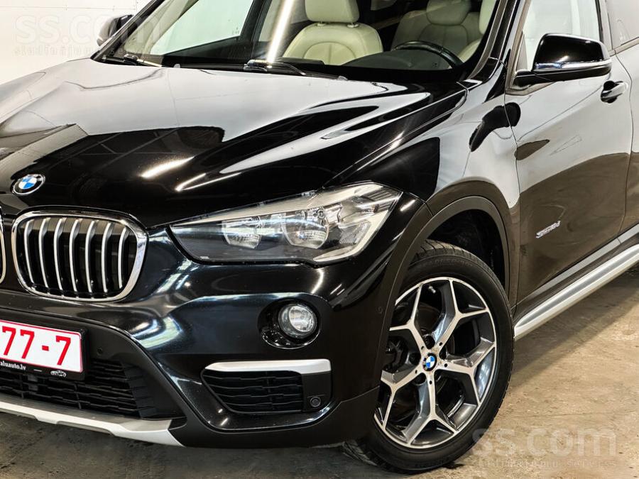 Black BMW X1 2016 in Jurmala, with an engine capacity of 2.00 L and mileage of 269 thousand km for 11990 €, photo 3 on AUTOMOTO.COM.LV