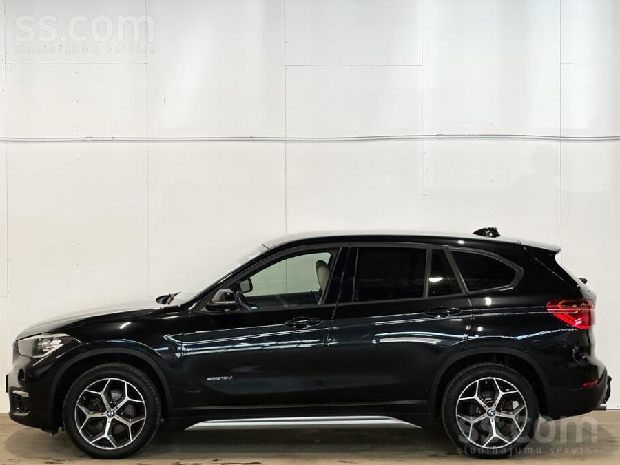 Black BMW X1 2016 in Jurmala, with an engine capacity of 2.00 L and mileage of 269 thousand km for 11990 €, photo 15 on AUTOMOTO.COM.LV