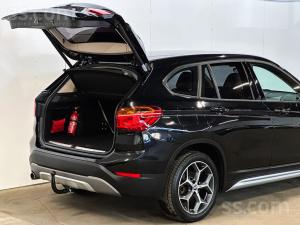 Black BMW X1 2016 in Jurmala, with an engine capacity of 2.00 L and mileage of 269 thousand km for 11990 €, photo 16 on AUTOMOTO.COM.LV