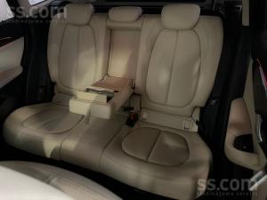 Black BMW X1 2016 in Jurmala, with an engine capacity of 2.00 L and mileage of 269 thousand km for 11990 €, photo 29 on AUTOMOTO.COM.LV