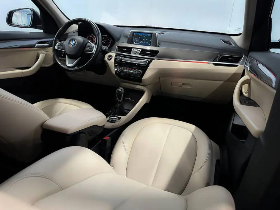 Black BMW X1 2016 in Jurmala, with an engine capacity of 2.00 L and mileage of 269 thousand km for 11990 €, photo 26 on AUTOMOTO.COM.LV