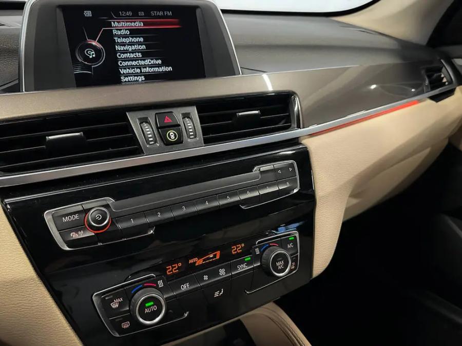 Black BMW X1 2016 in Jurmala, with an engine capacity of 2.00 L and mileage of 269 thousand km for 11990 €, photo 29 on AUTOMOTO.COM.LV