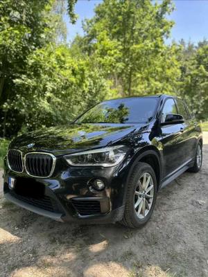 Black BMW X1 2016 in Kaunas, with an engine capacity of 2.00 L and mileage of 287 thousand km for 12500 €, photo 5 on AUTOMOTO.COM.LV