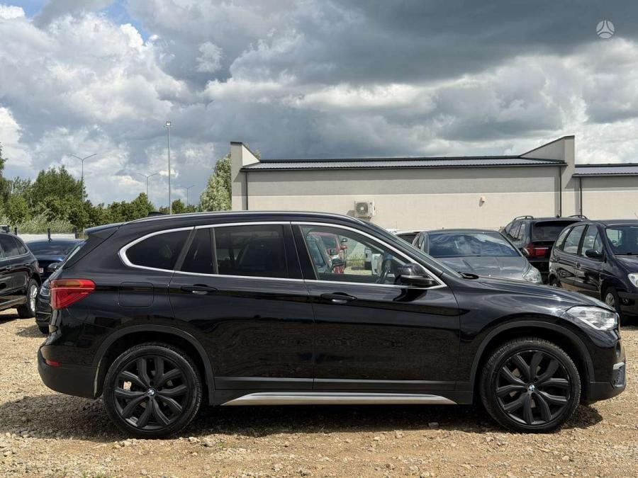 Melns BMW X1 2016 Šauļi, ar dzinēja tilpumu 2.00 L un nobraukumu 157 tūkst. km par 13200 €, foto 5 vietnē AUTOMOTO.COM.LV