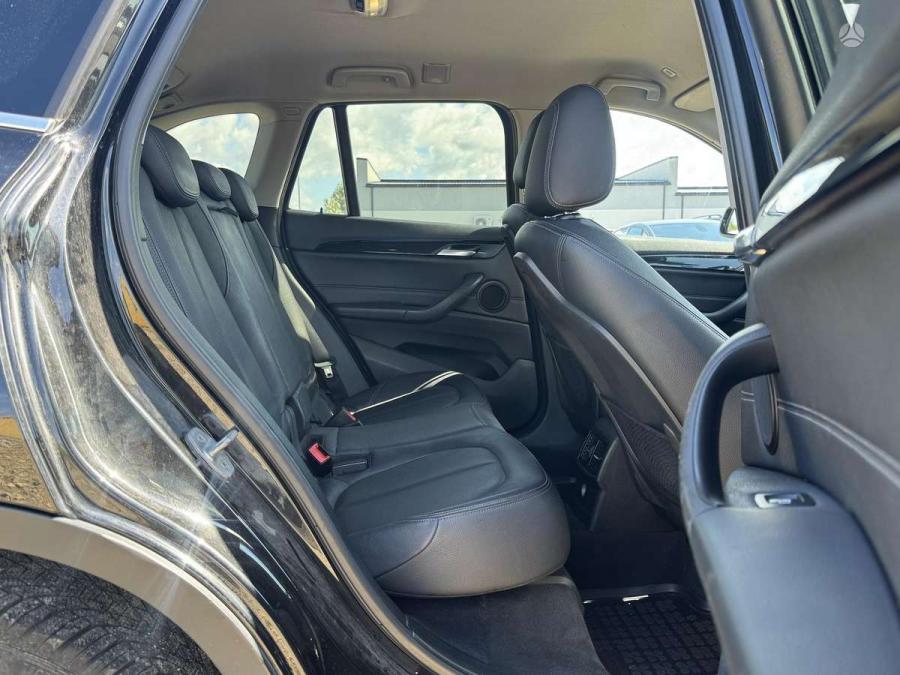 Melns BMW X1 2016 Šauļi, ar dzinēja tilpumu 2.00 L un nobraukumu 157 tūkst. km par 13200 €, foto 16 vietnē AUTOMOTO.COM.LV