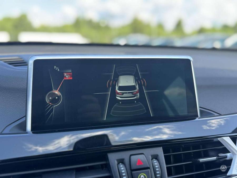 Melns BMW X1 2016 Šauļi, ar dzinēja tilpumu 2.00 L un nobraukumu 157 tūkst. km par 13200 €, foto 23 vietnē AUTOMOTO.COM.LV