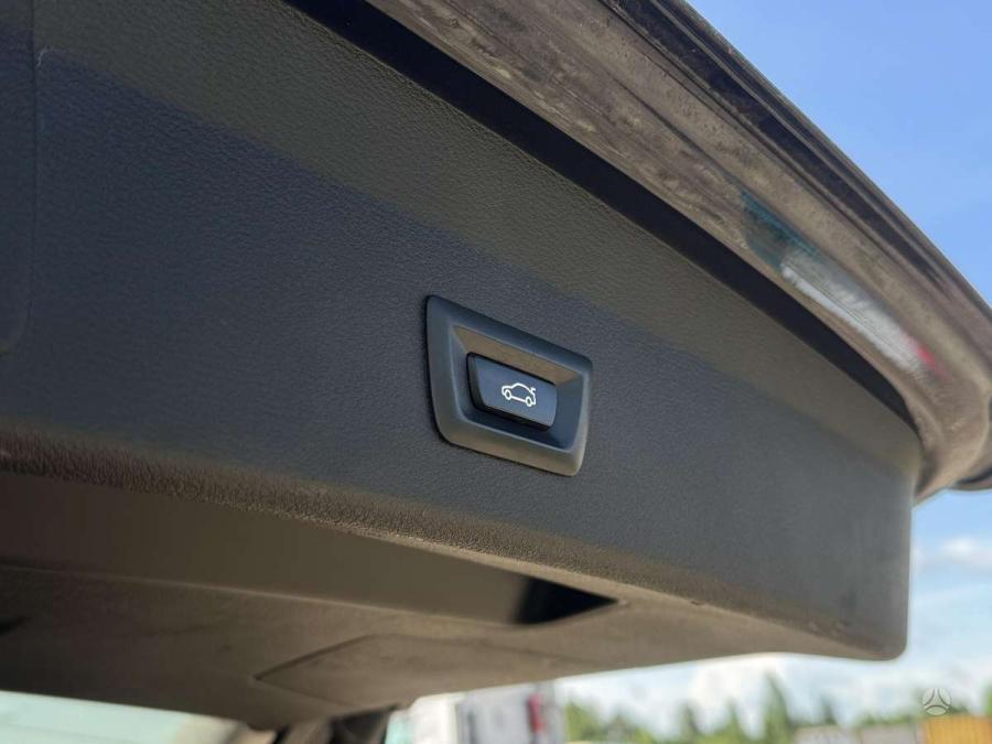 Melns BMW X1 2016 Šauļi, ar dzinēja tilpumu 2.00 L un nobraukumu 157 tūkst. km par 13200 €, foto 27 vietnē AUTOMOTO.COM.LV