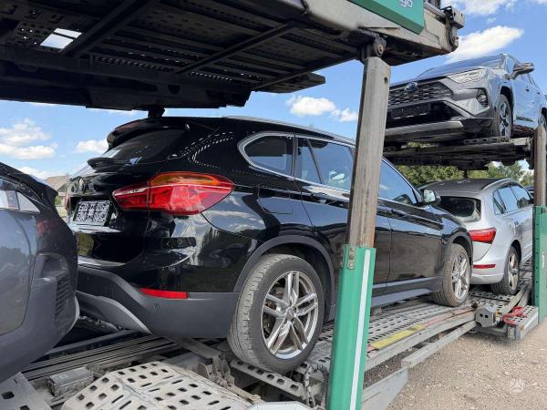 Melns BMW X1 2016 Utena, ar dzinēja tilpumu 2.00 L un nobraukumu 290 tūkst. km par 10950 €, foto 4 vietnē AUTOMOTO.COM.LV