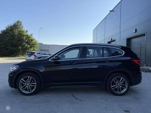 Black BMW X1 2016 in Utena, with an engine capacity of 2.00 L and mileage of 290 thousand km for 10950 €, photo 13 on AUTOMOTO.COM.LV