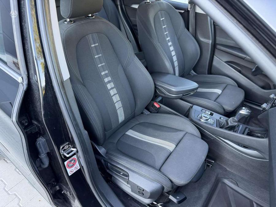 Black BMW X1 2016 in Utena, with an engine capacity of 2.00 L and mileage of 290 thousand km for 10950 €, photo 18 on AUTOMOTO.COM.LV