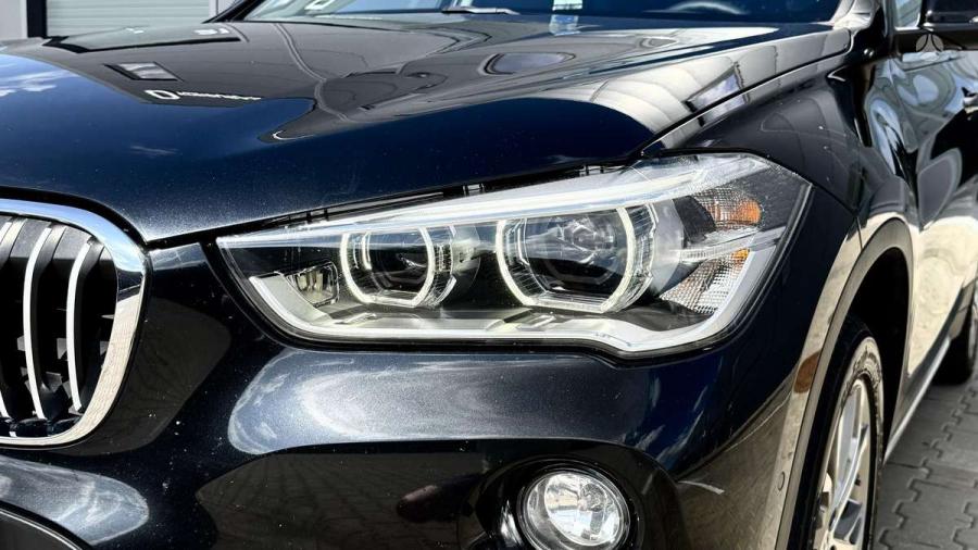 Black BMW X1 2016 in Vilnius, with an engine capacity of 2.00 L and mileage of 199 thousand km for 12590 €, photo 10 on AUTOMOTO.COM.LV