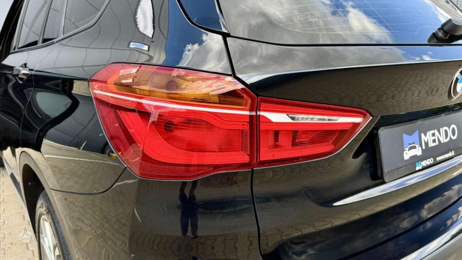 Black BMW X1 2016 in Vilnius, with an engine capacity of 2.00 L and mileage of 199 thousand km for 12590 €, photo 11 on AUTOMOTO.COM.LV