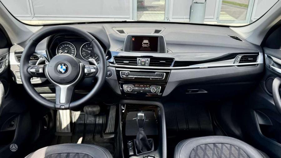Black BMW X1 2016 in Vilnius, with an engine capacity of 2.00 L and mileage of 199 thousand km for 12590 €, photo 21 on AUTOMOTO.COM.LV
