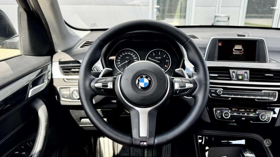 Black BMW X1 2016 in Vilnius, with an engine capacity of 2.00 L and mileage of 199 thousand km for 12590 €, photo 22 on AUTOMOTO.COM.LV