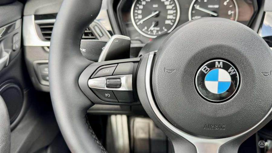Black BMW X1 2016 in Vilnius, with an engine capacity of 2.00 L and mileage of 199 thousand km for 12590 €, photo 23 on AUTOMOTO.COM.LV