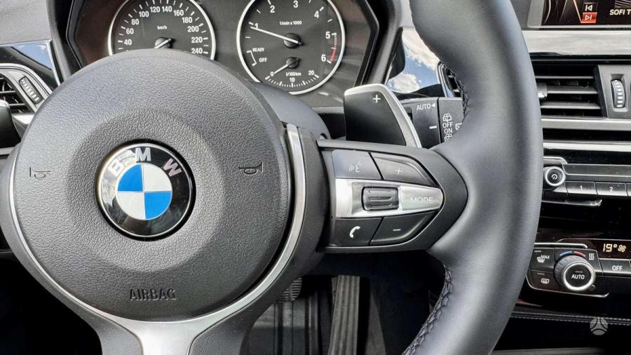 Black BMW X1 2016 in Vilnius, with an engine capacity of 2.00 L and mileage of 199 thousand km for 12590 €, photo 24 on AUTOMOTO.COM.LV
