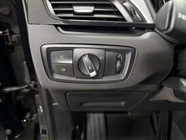 Black BMW X1 2016 in Utena, with an engine capacity of 2.00 L and mileage of 290 thousand km for 11150 €, photo 8 on AUTOMOTO.COM.LV