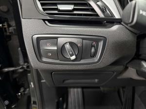 Black BMW X1 2016 in Utena, with an engine capacity of 2.00 L and mileage of 290 thousand km for 11150 €, photo 9 on AUTOMOTO.COM.LV