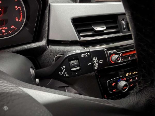 Black BMW X1 2016 in Utena, with an engine capacity of 2.00 L and mileage of 290 thousand km for 11150 €, photo 10 on AUTOMOTO.COM.LV