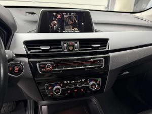 Black BMW X1 2016 in Utena, with an engine capacity of 2.00 L and mileage of 290 thousand km for 11150 €, photo 13 on AUTOMOTO.COM.LV