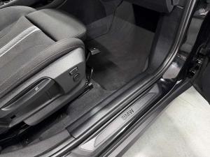 Black BMW X1 2016 in Utena, with an engine capacity of 2.00 L and mileage of 290 thousand km for 11150 €, photo 26 on AUTOMOTO.COM.LV