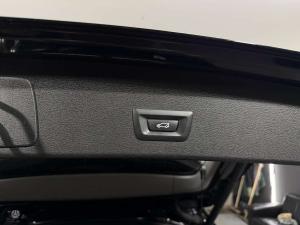 Black BMW X1 2016 in Utena, with an engine capacity of 2.00 L and mileage of 290 thousand km for 11150 €, photo 29 on AUTOMOTO.COM.LV