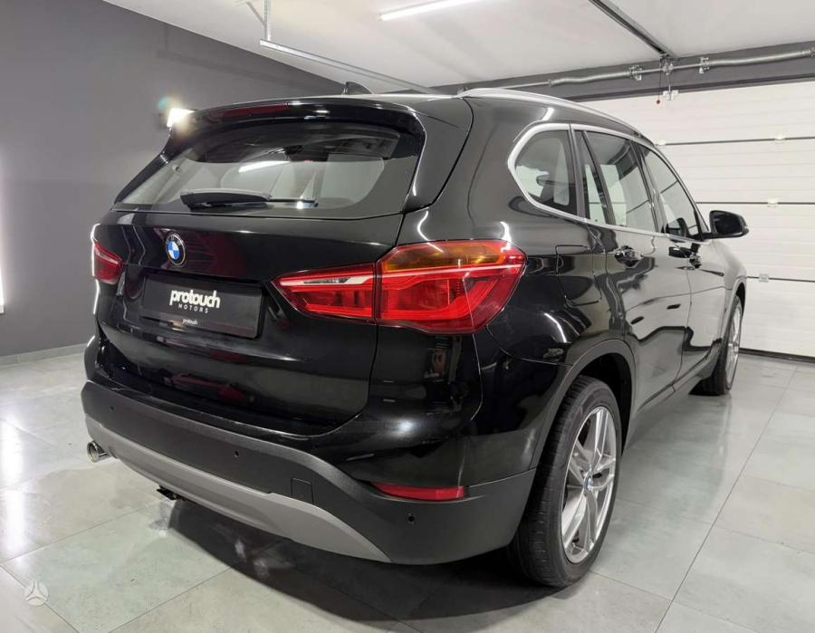 Black BMW X1 2016 in Utena, with an engine capacity of 2.00 L and mileage of 290 thousand km for 11150 €, photo 32 on AUTOMOTO.COM.LV