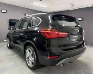 Black BMW X1 2016 in Utena, with an engine capacity of 2.00 L and mileage of 290 thousand km for 11150 €, photo 34 on AUTOMOTO.COM.LV