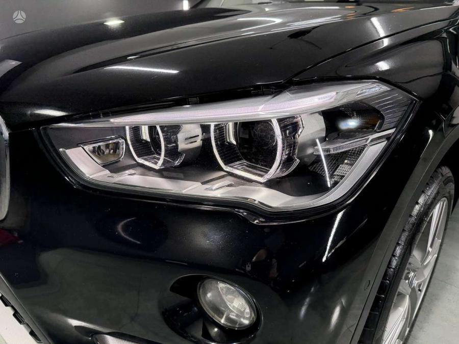 Black BMW X1 2016 in Utena, with an engine capacity of 2.00 L and mileage of 290 thousand km for 11150 €, photo 35 on AUTOMOTO.COM.LV