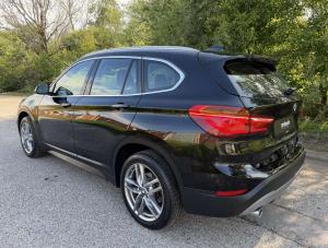 Black BMW X1 2016 in Utena, with an engine capacity of 2.00 L and mileage of 290 thousand km for 11150 €, photo 42 on AUTOMOTO.COM.LV