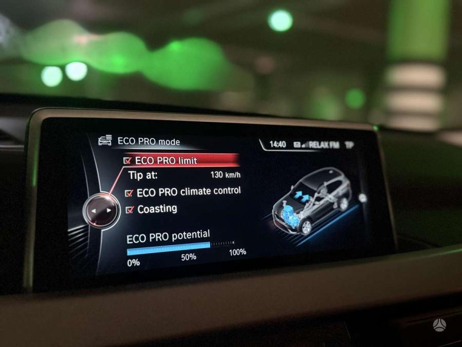 Black BMW X1 2016 in Vilnius, with an engine capacity of 2.00 L and mileage of 288 thousand km for 14500 €, photo 11 on AUTOMOTO.COM.LV