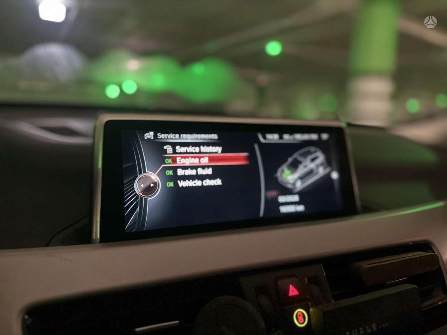 Black BMW X1 2016 in Vilnius, with an engine capacity of 2.00 L and mileage of 288 thousand km for 14500 €, photo 12 on AUTOMOTO.COM.LV