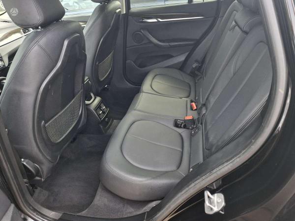 Black BMW X1 2016 in Kaunas, with an engine capacity of 2.00 L and mileage of 248 thousand km for 9900 €, photo 8 on AUTOMOTO.COM.LV