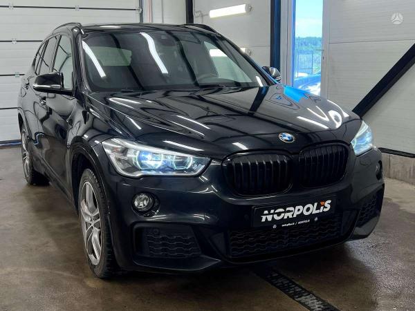 Black BMW X1 2016 in Vilnius, with an engine capacity of 2.00 L and mileage of 340 thousand km for 14278 €, photo 5 on AUTOMOTO.COM.LV