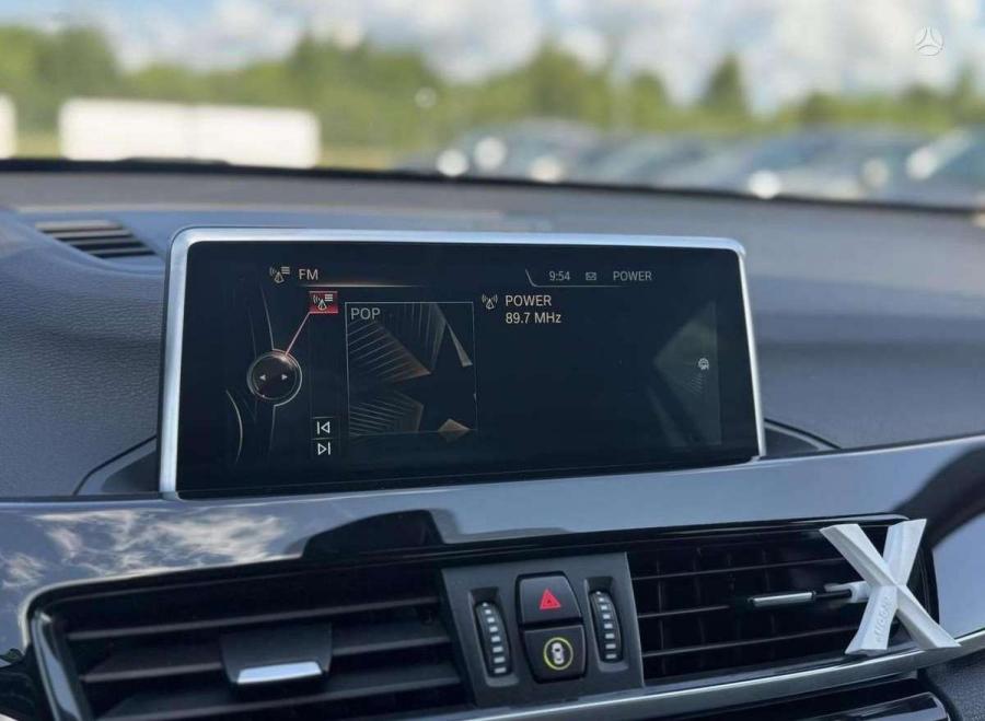 Melns BMW X1 2016 Šauļi, ar dzinēja tilpumu 2.00 L un nobraukumu 157 tūkst. km par 13175 €, foto 25 vietnē AUTOMOTO.COM.LV