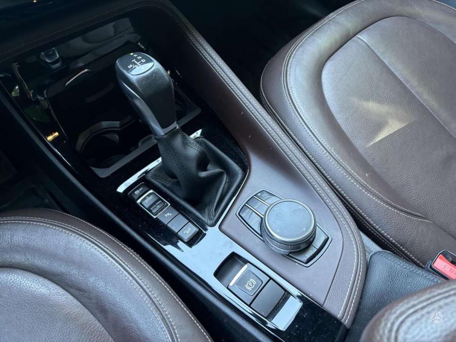 Melns BMW X1 2016 Kauņa, ar dzinēja tilpumu 2.00 L un nobraukumu 200 tūkst. km par 13990 €, foto 23 vietnē AUTOMOTO.COM.LV