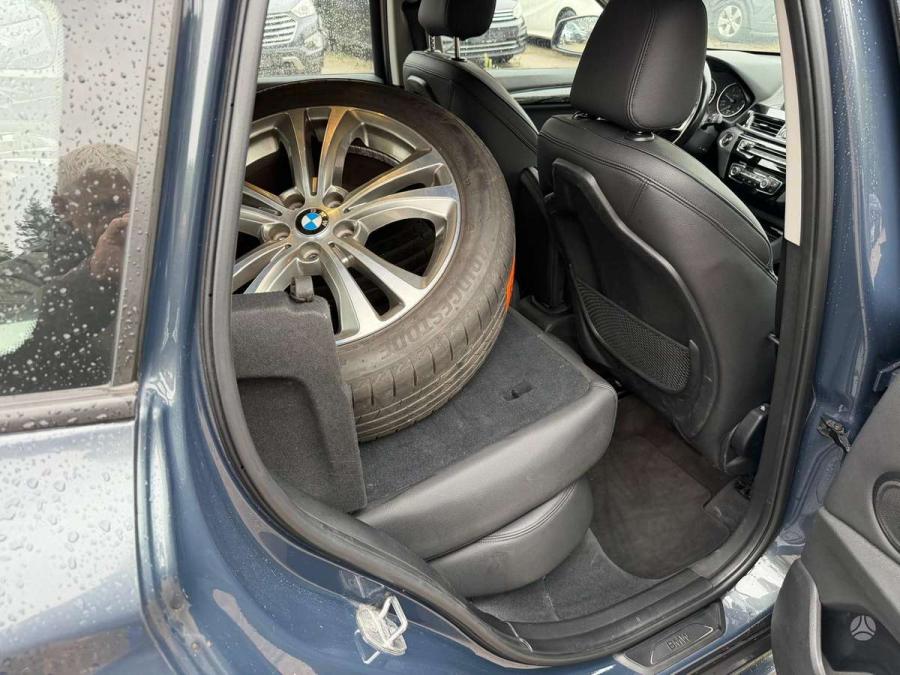 Black BMW X1 2016 in Raseiniai, with an engine capacity of 2.00 L and mileage of 171 thousand km for 9300 €, photo 14 on AUTOMOTO.COM.LV