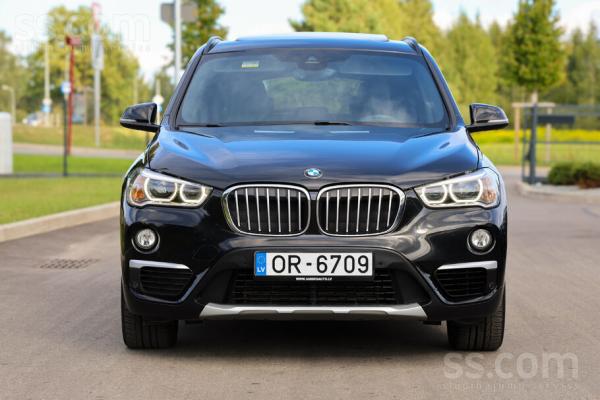 Black BMW X1 2016 in Jelgava, with an engine capacity of 2.00 L and mileage of 0 thousand km for 12990 €, photo 3 on AUTOMOTO.COM.LV