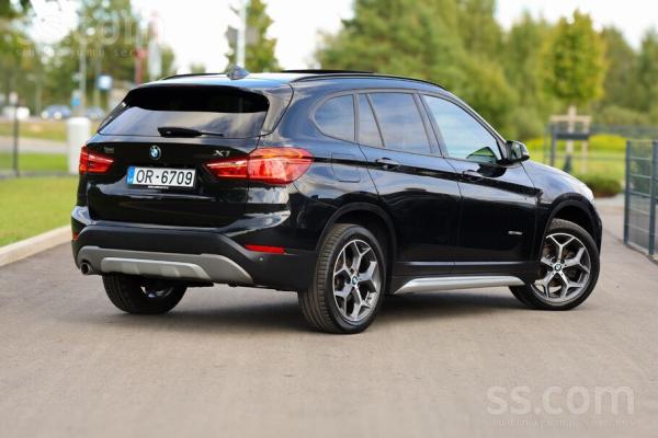 Black BMW X1 2016 in Jelgava, with an engine capacity of 2.00 L and mileage of 0 thousand km for 12990 €, photo 5 on AUTOMOTO.COM.LV
