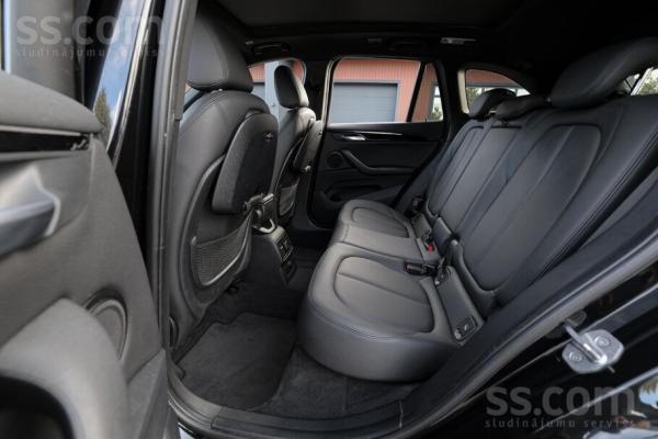 Black BMW X1 2016 in Jelgava, with an engine capacity of 2.00 L and mileage of 0 thousand km for 12990 €, photo 11 on AUTOMOTO.COM.LV