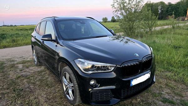 БМВ Х1 2016 в Мариямполе на AUTOMOTO.COM.LV Черный БМВ Х1 2016 в Мариямполе, объемом двигателя 2.00 л и пробегом 240 тыс. км за 15999 €, фото 4 на AUTOMOTO.COM.LV