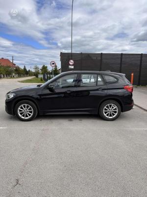Melns BMW X1 2016 Kauņa, ar dzinēja tilpumu 2.00 L un nobraukumu 298 tūkst. km par 9300 €, foto 4 vietnē AUTOMOTO.COM.LV