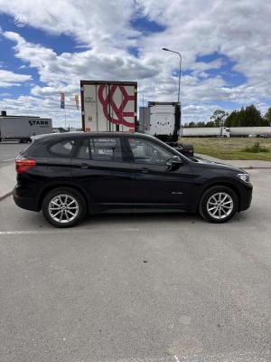 Melns BMW X1 2016 Kauņa, ar dzinēja tilpumu 2.00 L un nobraukumu 298 tūkst. km par 9300 €, foto 8 vietnē AUTOMOTO.COM.LV