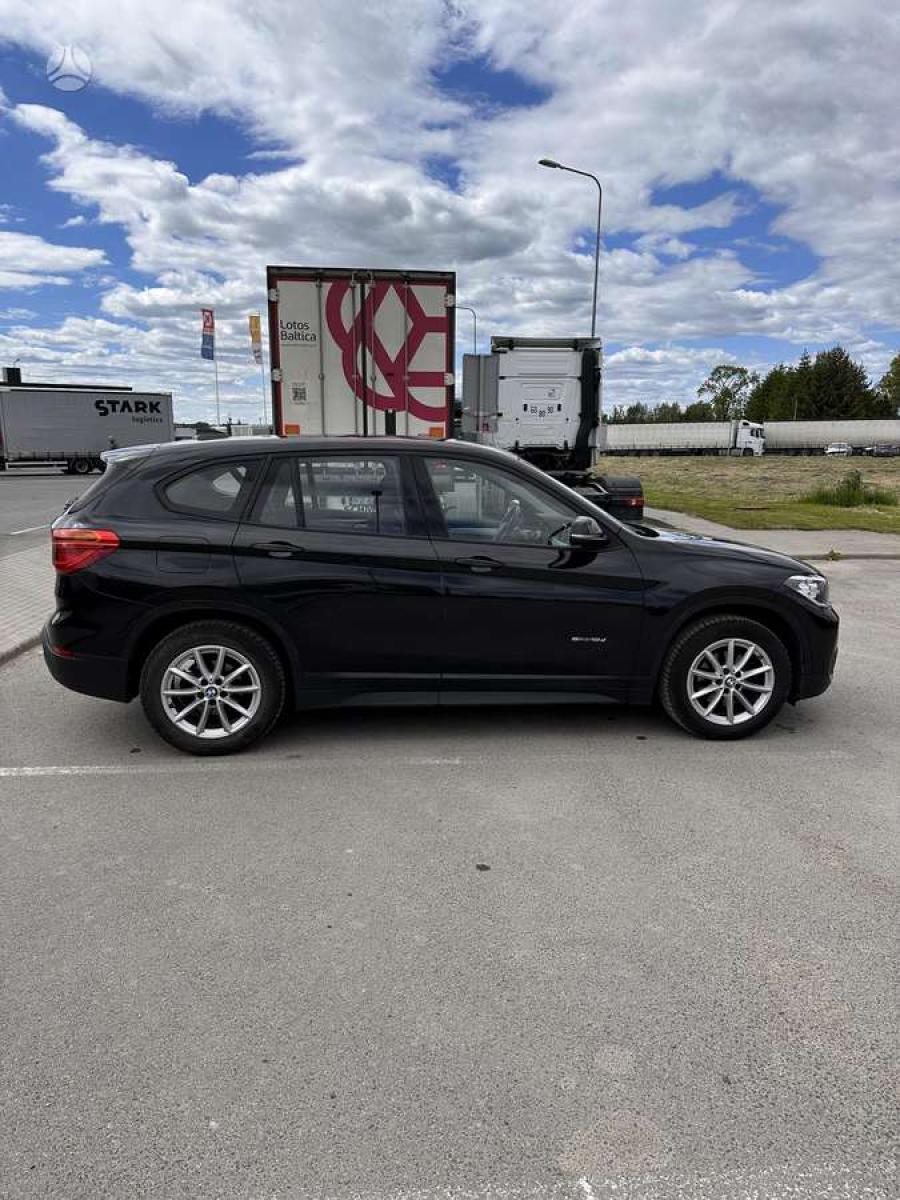 Melns BMW X1 2016 Kauņa, ar dzinēja tilpumu 2.00 L un nobraukumu 298 tūkst. km par 9300 €, foto 8 vietnē AUTOMOTO.COM.LV