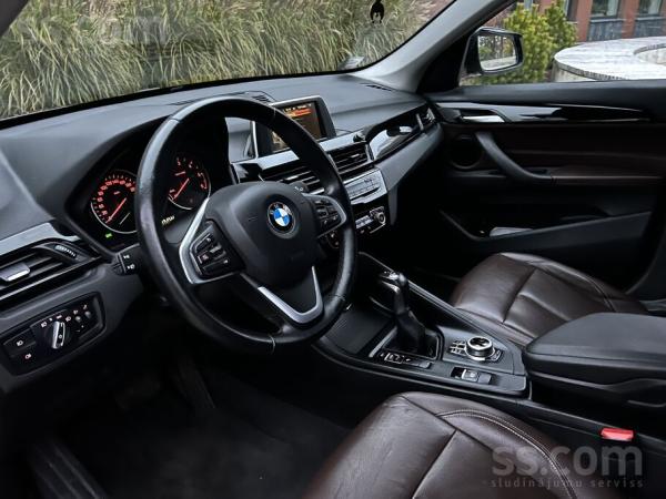 Melns BMW X1 2016 Dobele, ar dzinēja tilpumu 2.00 L un nobraukumu 267 tūkst. km par 9500 €, foto 4 vietnē AUTOMOTO.COM.LV
