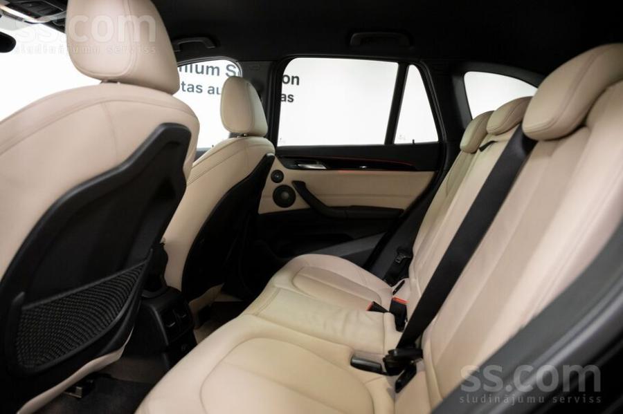 Melns BMW X1 2017 Rīga, ar dzinēja tilpumu 2.00 L un nobraukumu 121 tūkst. km par 21900 €, foto 7 vietnē AUTOMOTO.COM.LV