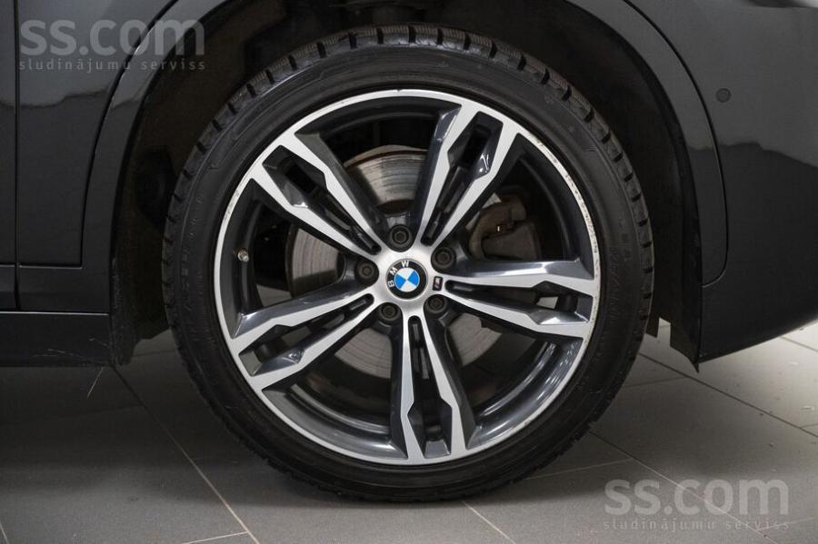 Melns BMW X1 2017 Rīga, ar dzinēja tilpumu 2.00 L un nobraukumu 121 tūkst. km par 21900 €, foto 12 vietnē AUTOMOTO.COM.LV